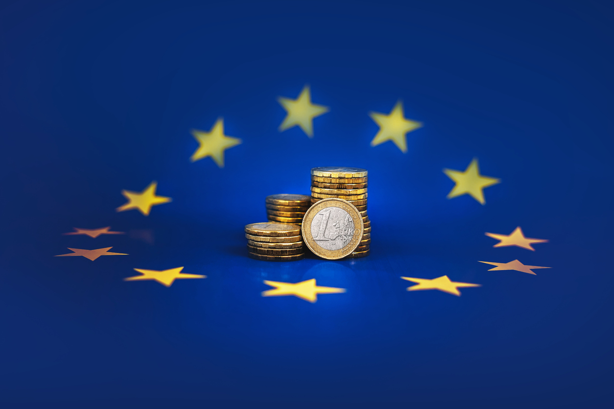 Towards Ambition and Consistency in European Defence Investments - CSDS